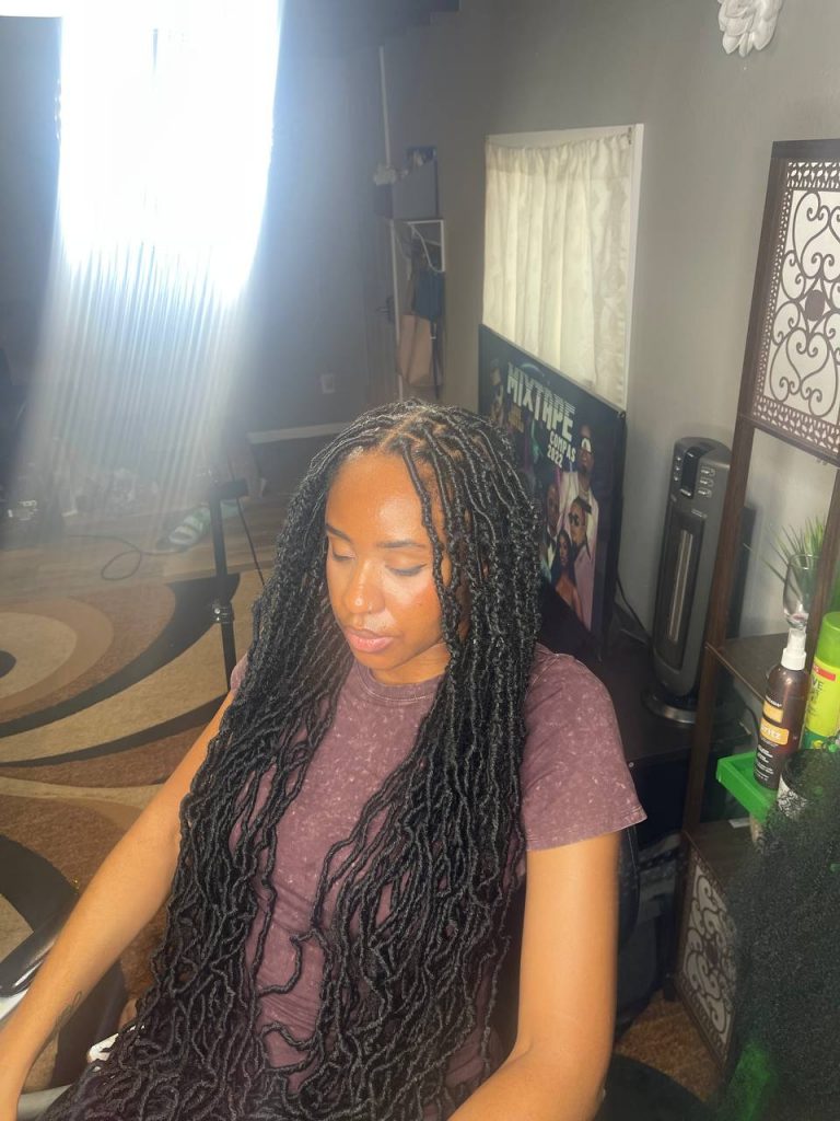 Soft Locs – Saratu Braids